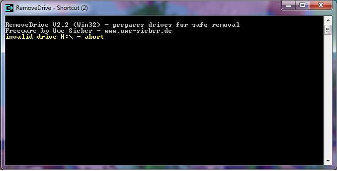 Safely remove USB device with RemoveDrive software for Windows