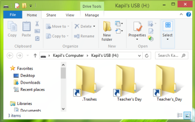 Files & Folders in USB turn into Shortcuts in Windows 11/10