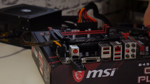 How to use Quick Flash BIOS button on your computer?